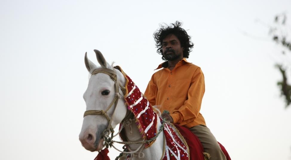 Aamir Khan, producer, and Anusha Rizvi, writer/director, Peepli Live ...