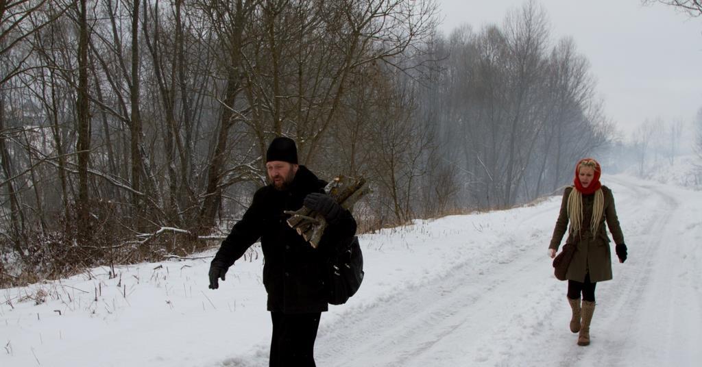 Living | Reviews | Screen