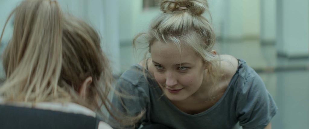 Homesick | Reviews | Screen