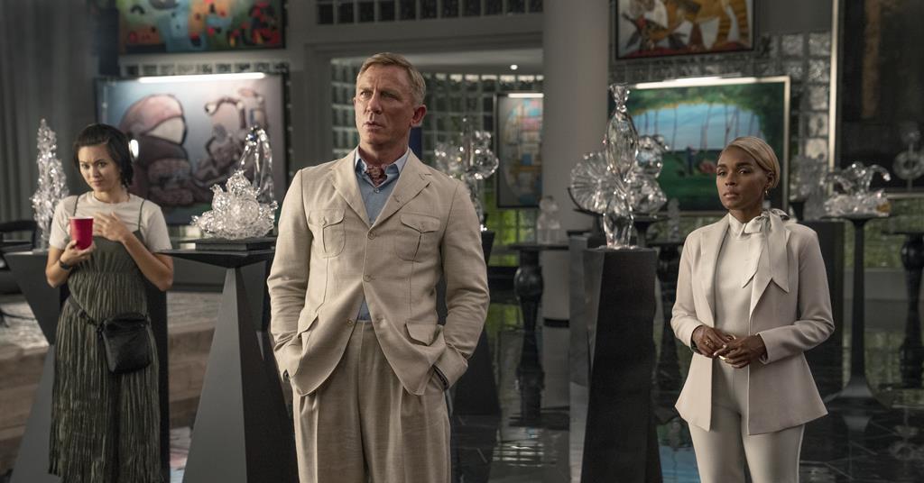 Netflix surpasses subscriber target in Q4 2022 results, sees share ...