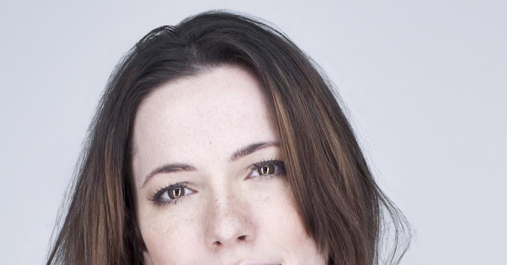 Focus, Working Title sign Eric Bana, Rebecca Hall for thriller | News ...