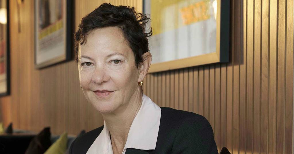 Carolyn Marks's Instagram, Twitter & Facebook on IDCrawl