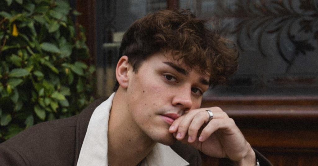 Noah Beck YA romance ‘The QB Bad Boy And Me’ sells for Blue Fox ...