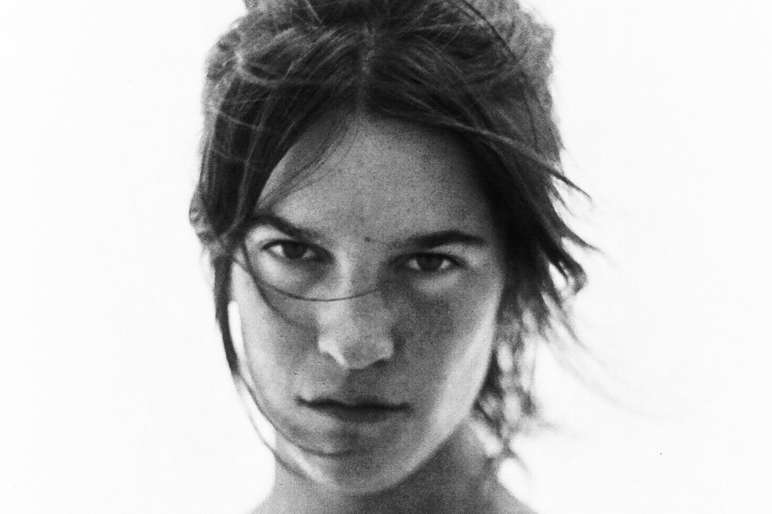 Suzanne Lindon talks precocious debut feature ‘Spring Blossom’ | News ...