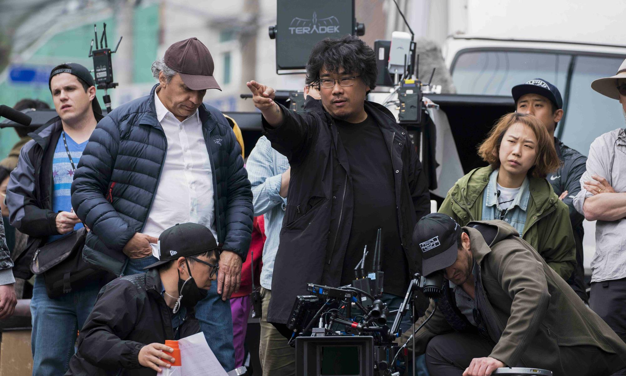 'Okja' director Bong Joon Ho talks Cannes Competition, Netflix ...