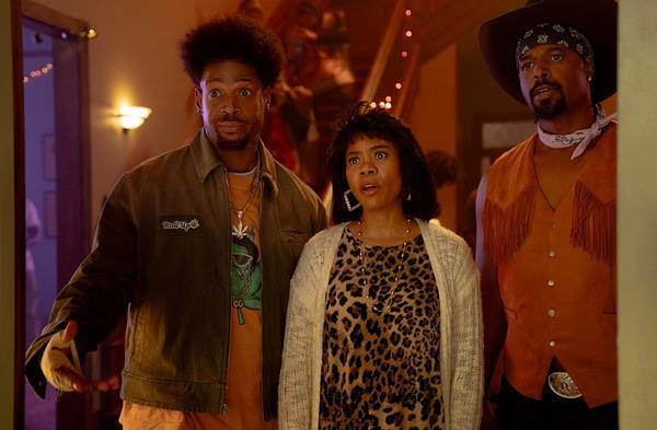 ‘Scary Movie’ review: The Wayans brothers return for dull, dated sixth ...