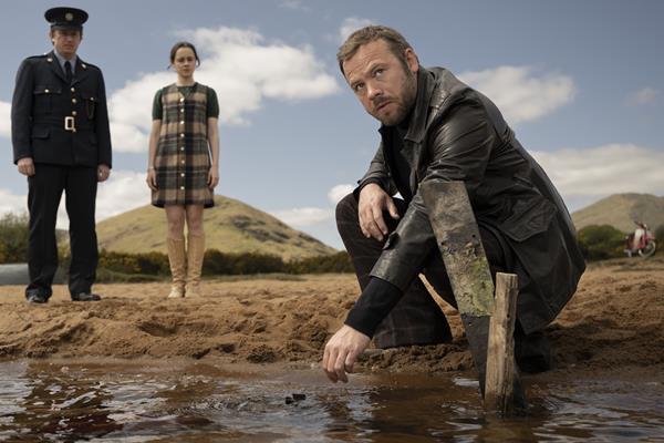 ‘Baite’ review: Conventional murder mystery unfolds in 1970s Ireland ...